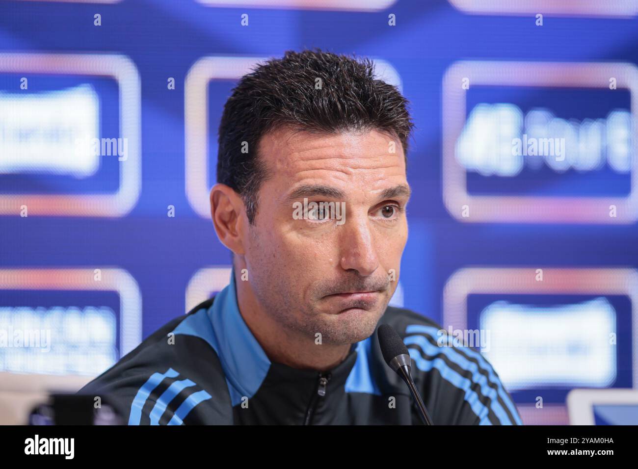 Scaloni team updates hi-res stock photography and images - Alamy