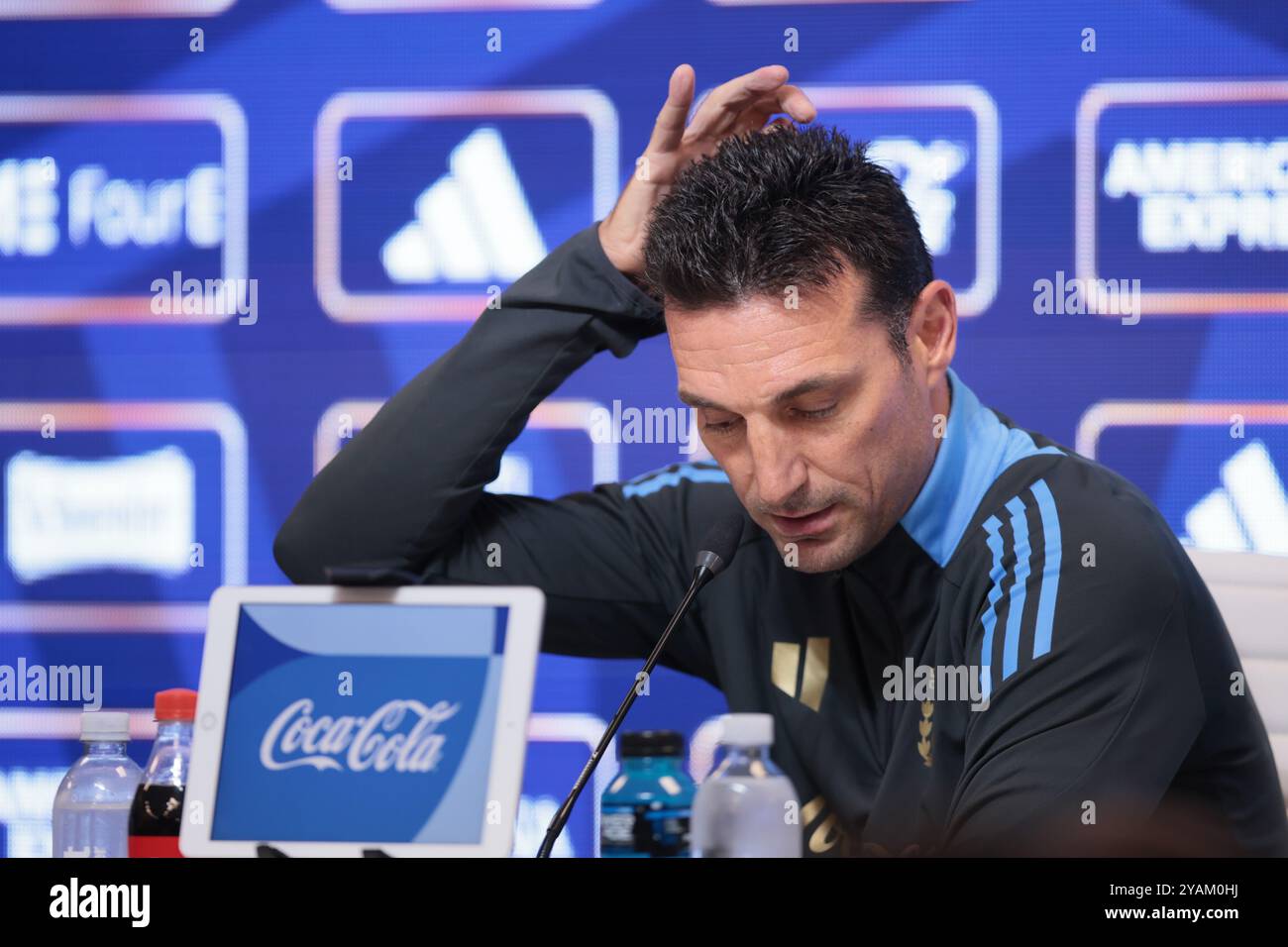 Scaloni media briefing hi-res stock photography and images - Alamy