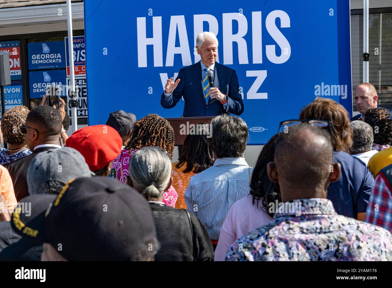 Tim walz kamala harris hi-res stock photography and images - Alamy