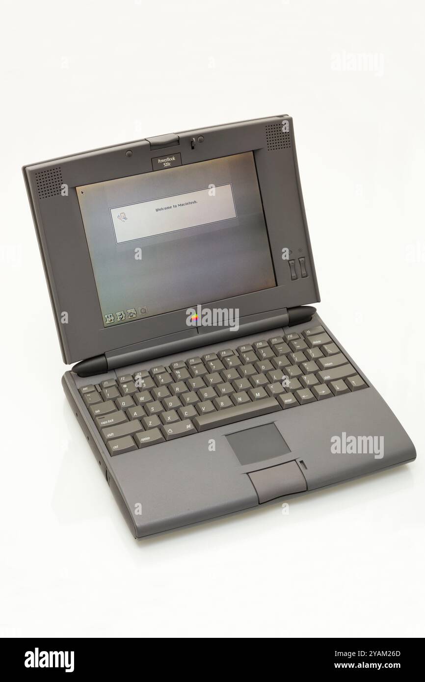 Mac computer 1990 hi-res stock photography and images - Alamy