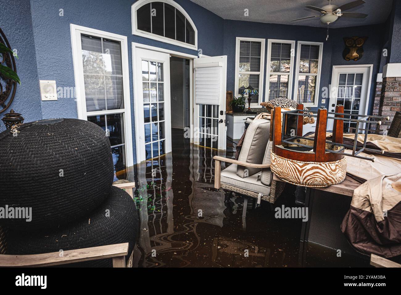 Busted water main hi-res stock photography and images - Alamy