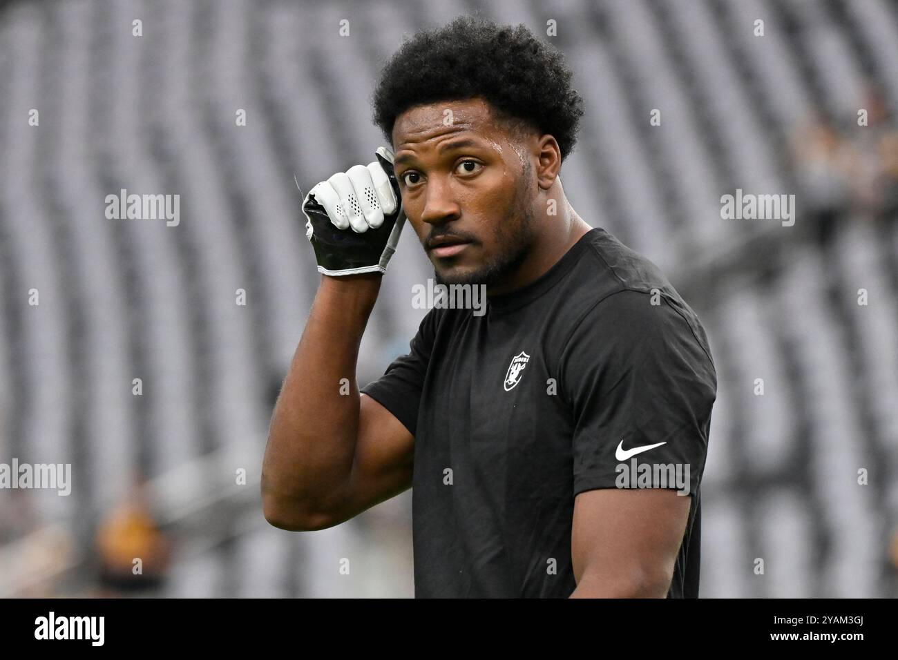 Las Vegas Raiders cornerback Sam Webb warms up before an NFL football ...