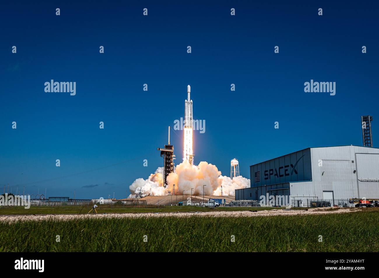 Merritt Island, USA. 14th Oct, 2024. SpaceX launches NASA's Europa ...