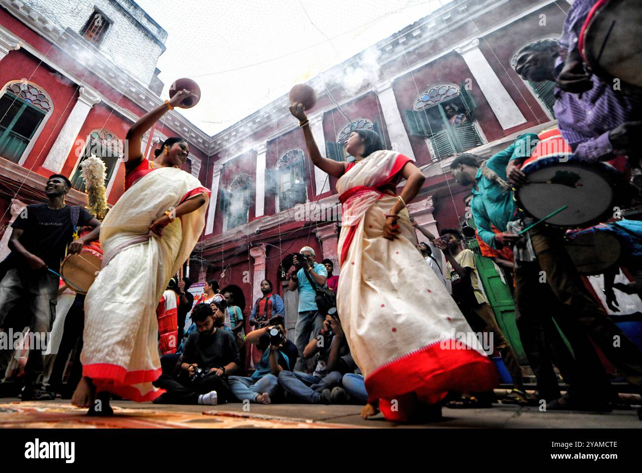 Vijoya dashami hi-res stock photography and images - Alamy