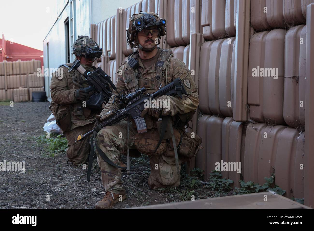 U.S. Army Soldiers assigned to 1st Battalion, 27th Infantry Regiment ...