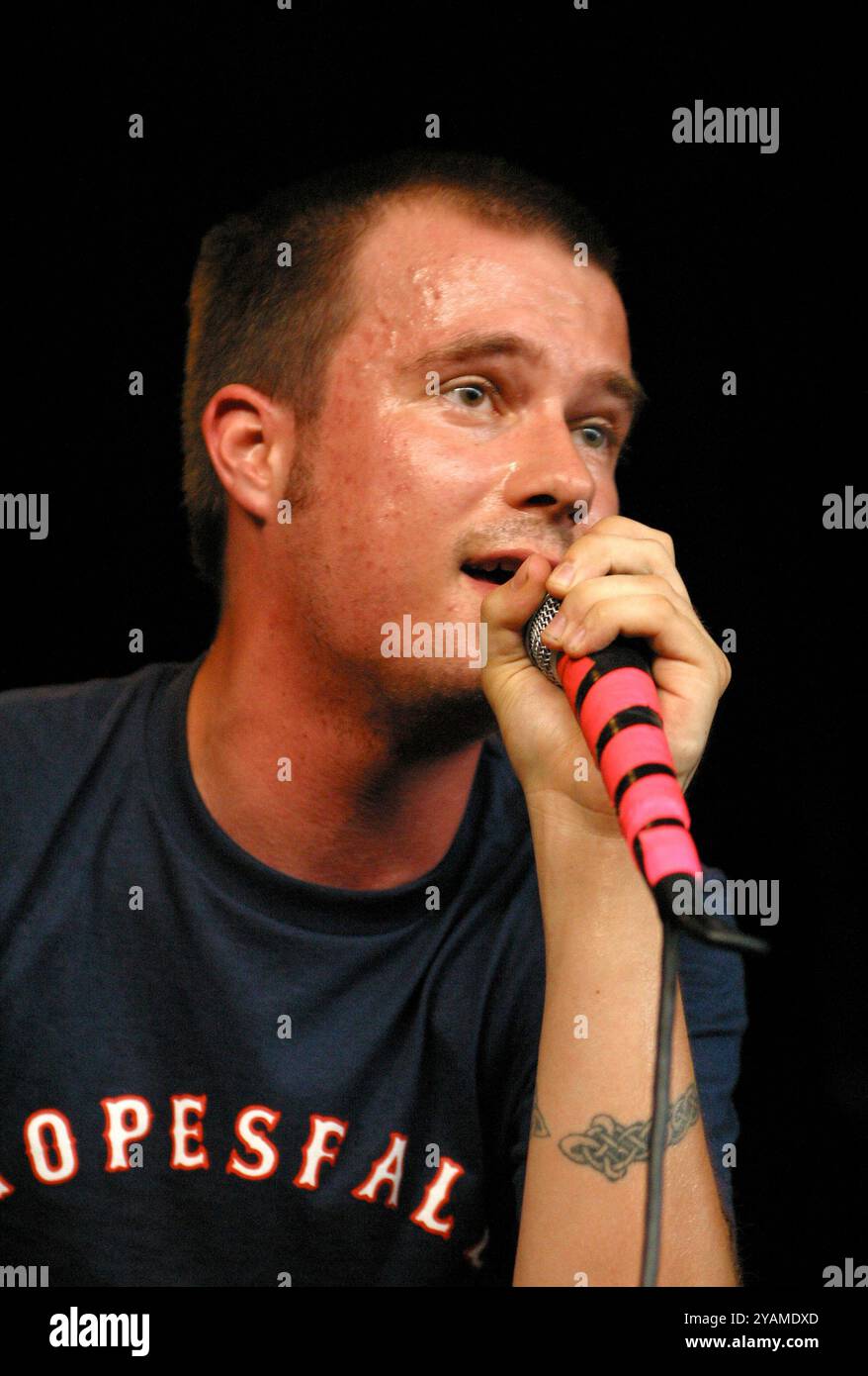 Funeral for a friend performing hi-res stock photography and images - Alamy