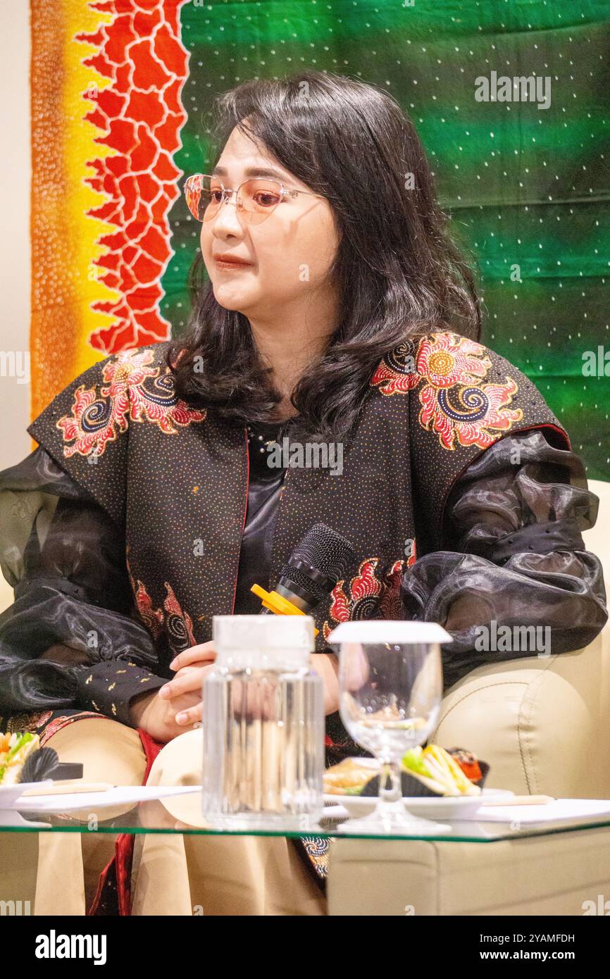 Eriani annisa hi-res stock photography and images - Alamy
