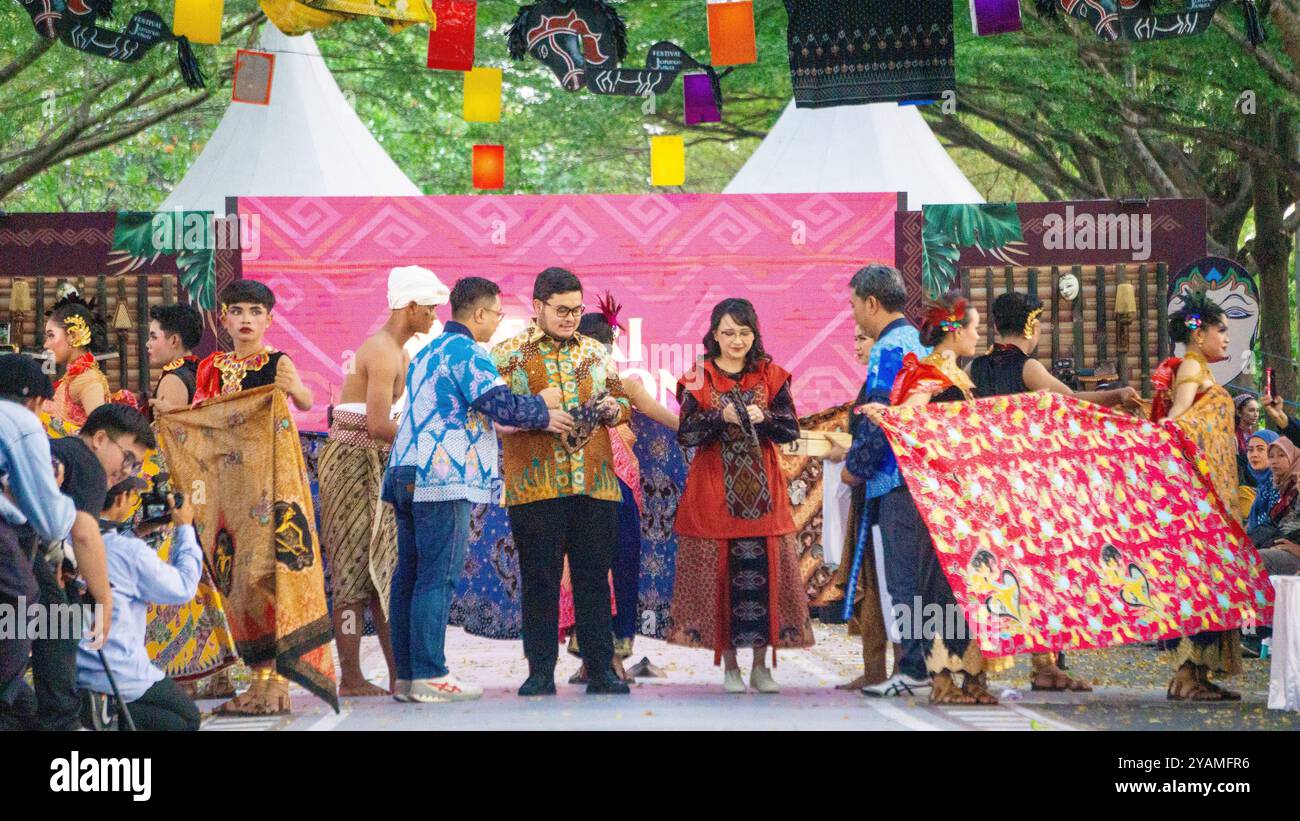 Eriani annisa hi-res stock photography and images - Alamy