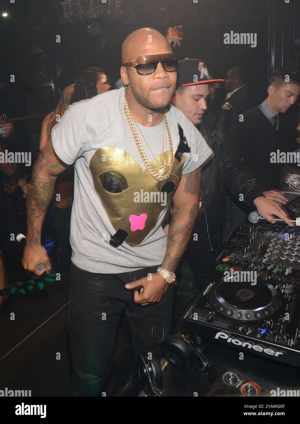 Rapper chains hi-res stock photography and images - Alamy