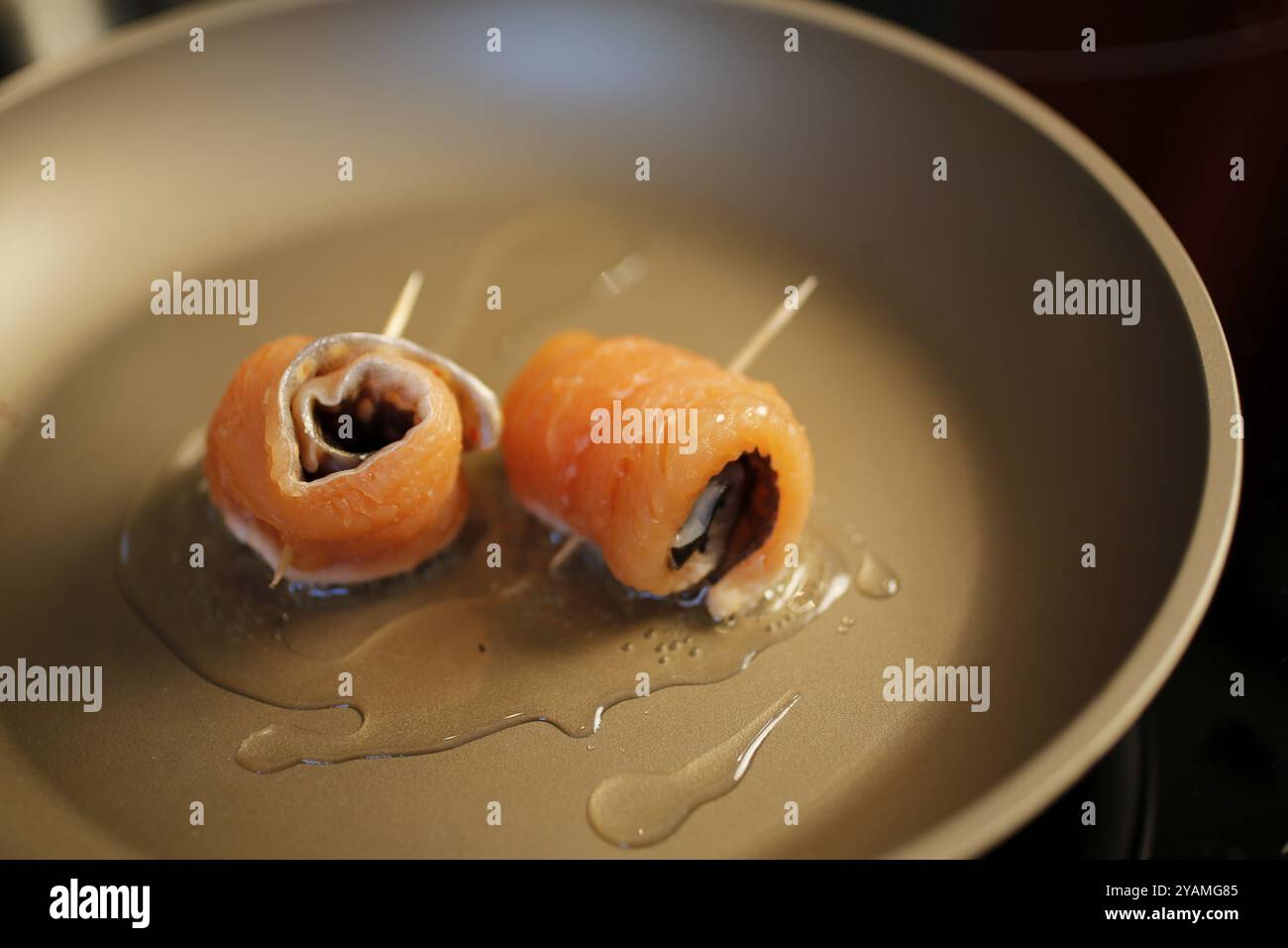 Southern German cuisine, preparation of sorrel soup with char, frying ...