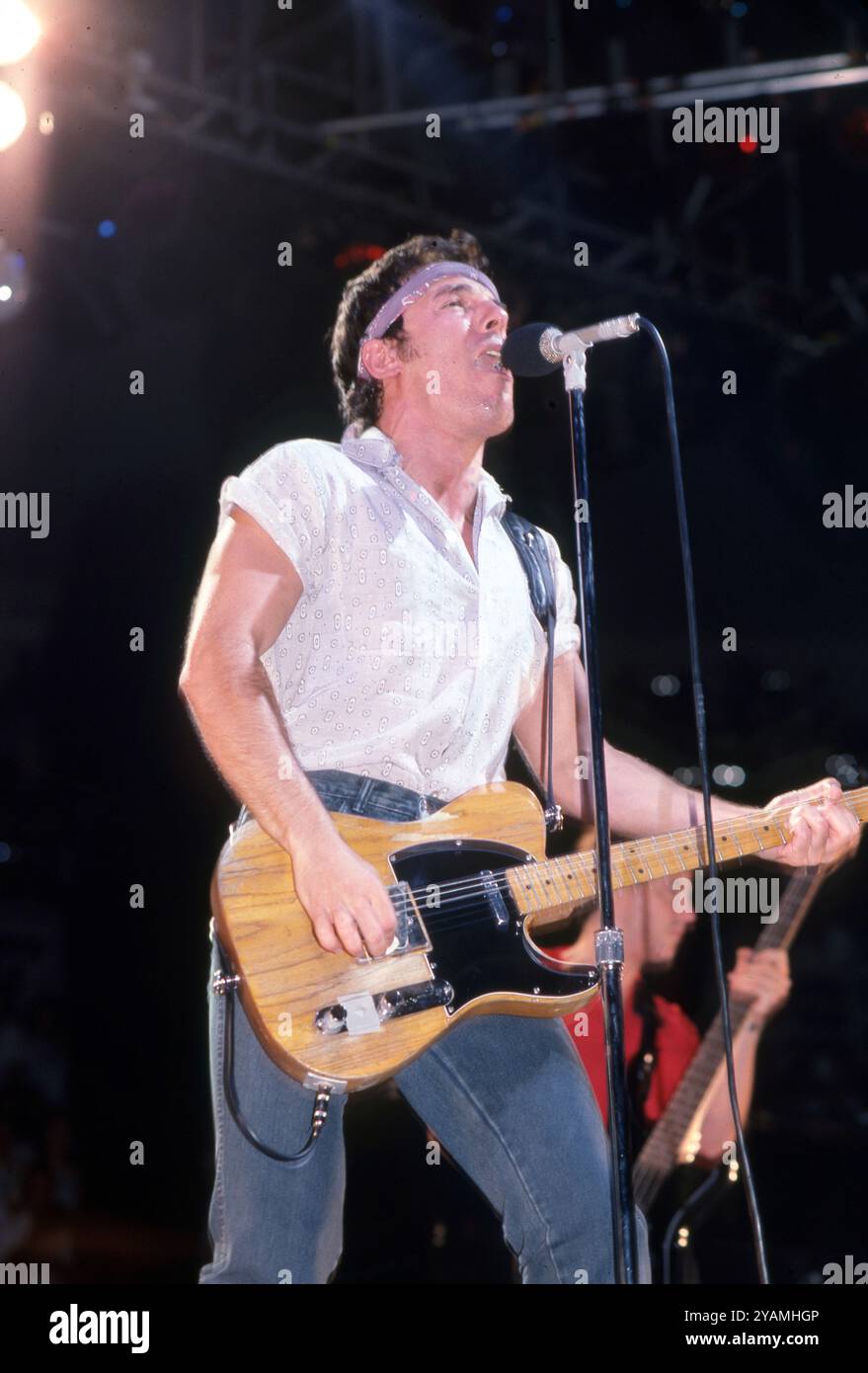 DETROIT - JULY 30: American singer-songwriter Bruce Springsteen during ...