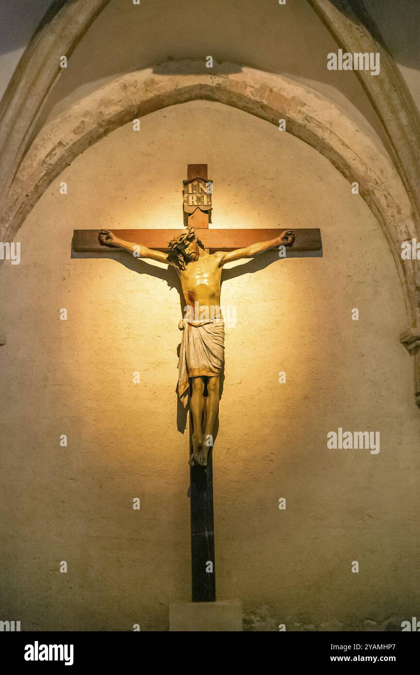 Jesus christ statue in hi-res stock photography and images - Alamy