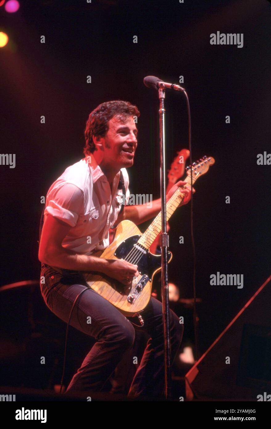 DETROIT - JULY 30: American singer-songwriter Bruce Springsteen during ...