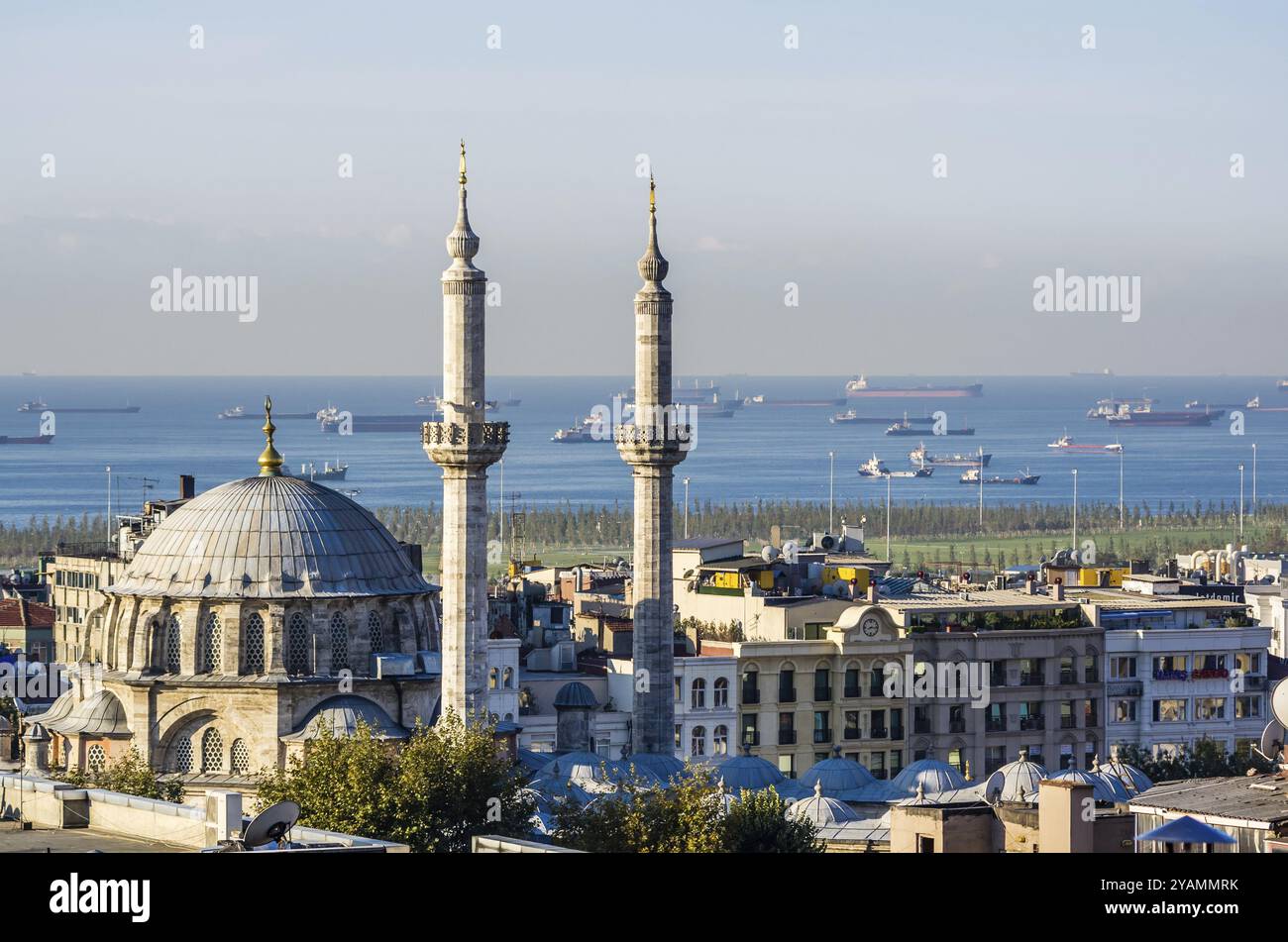 Overhead view of mosque hi-res stock photography and images - Alamy