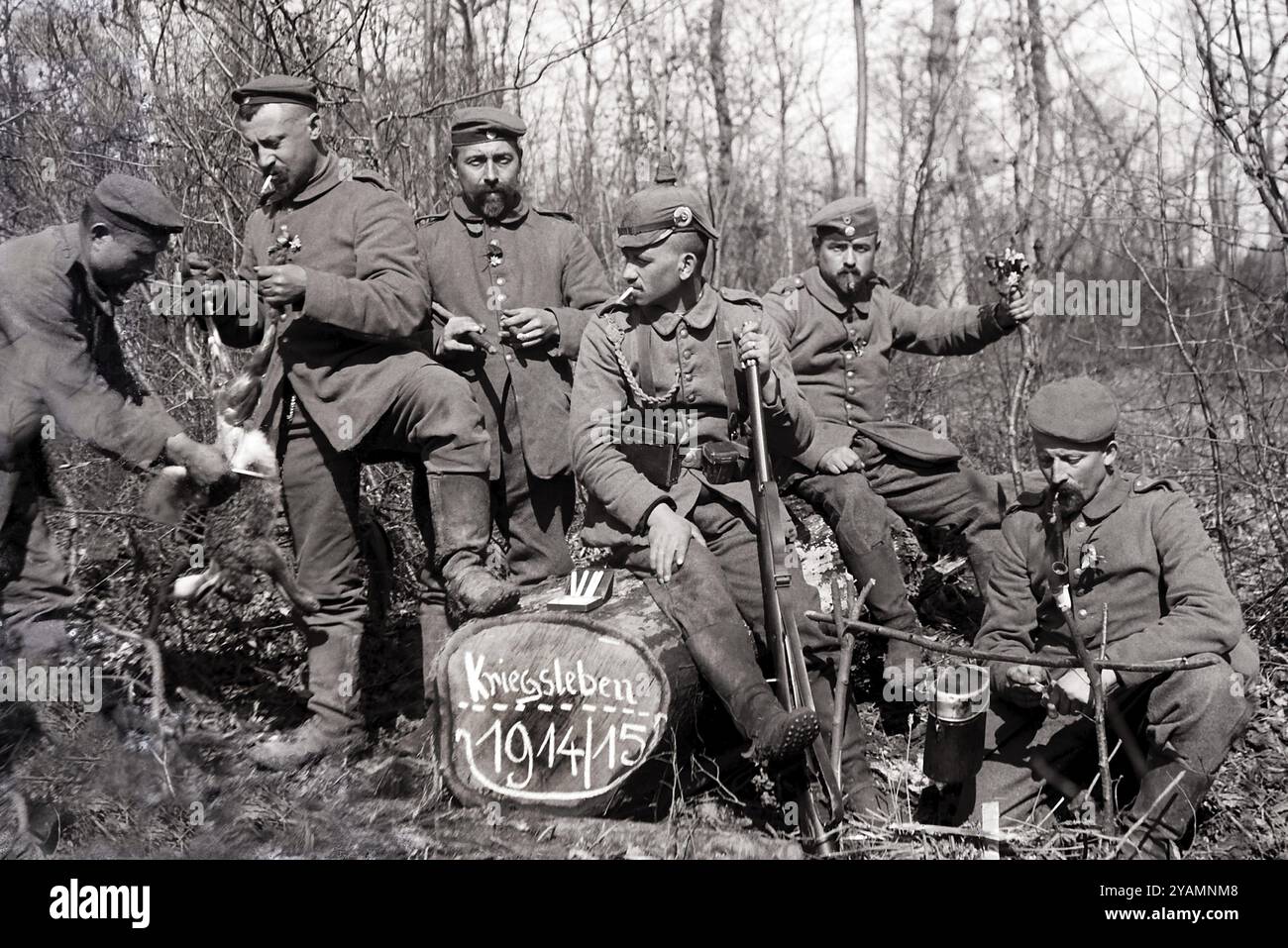 Roast rabbits hi-res stock photography and images - Alamy