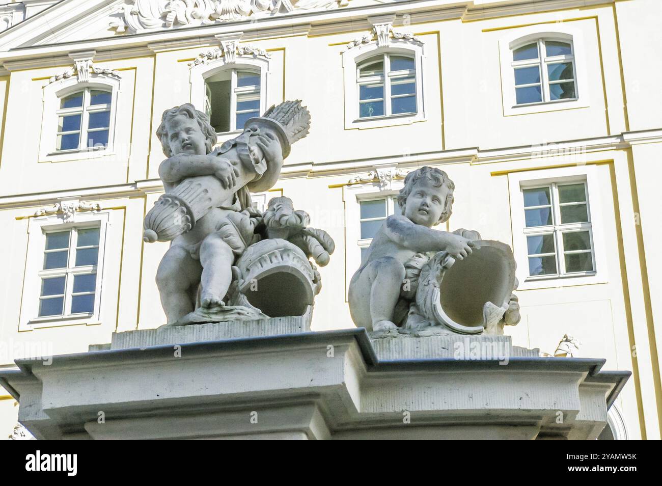 Closeup shot statues in hi-res stock photography and images - Alamy