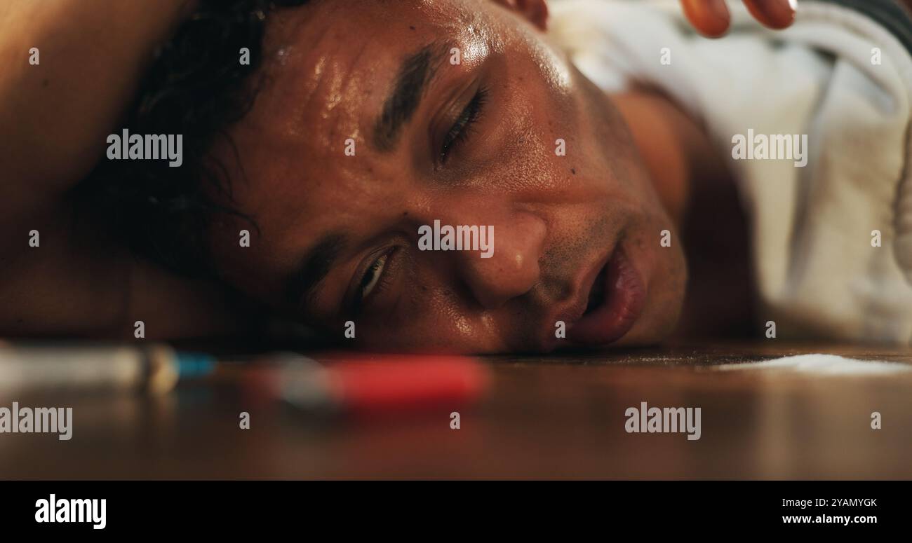 Drug overdose emergency room hi-res stock photography and images - Alamy