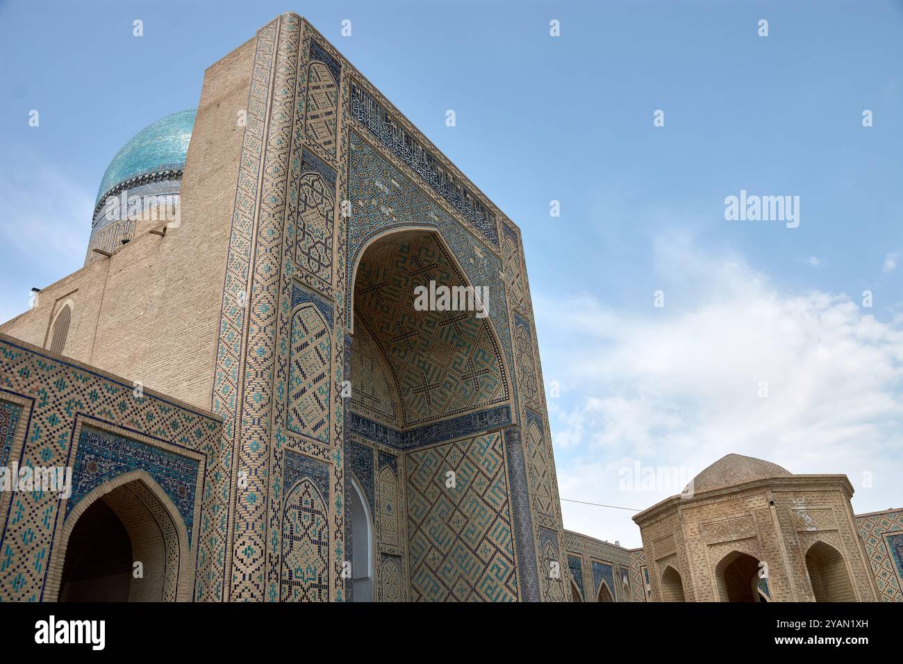 Part facade blue mosque hi-res stock photography and images - Alamy