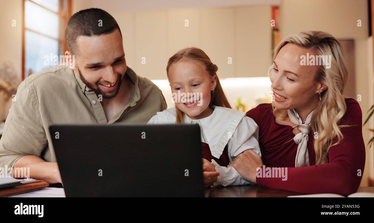 Parents watch cartoons child hi-res stock photography and images - Alamy