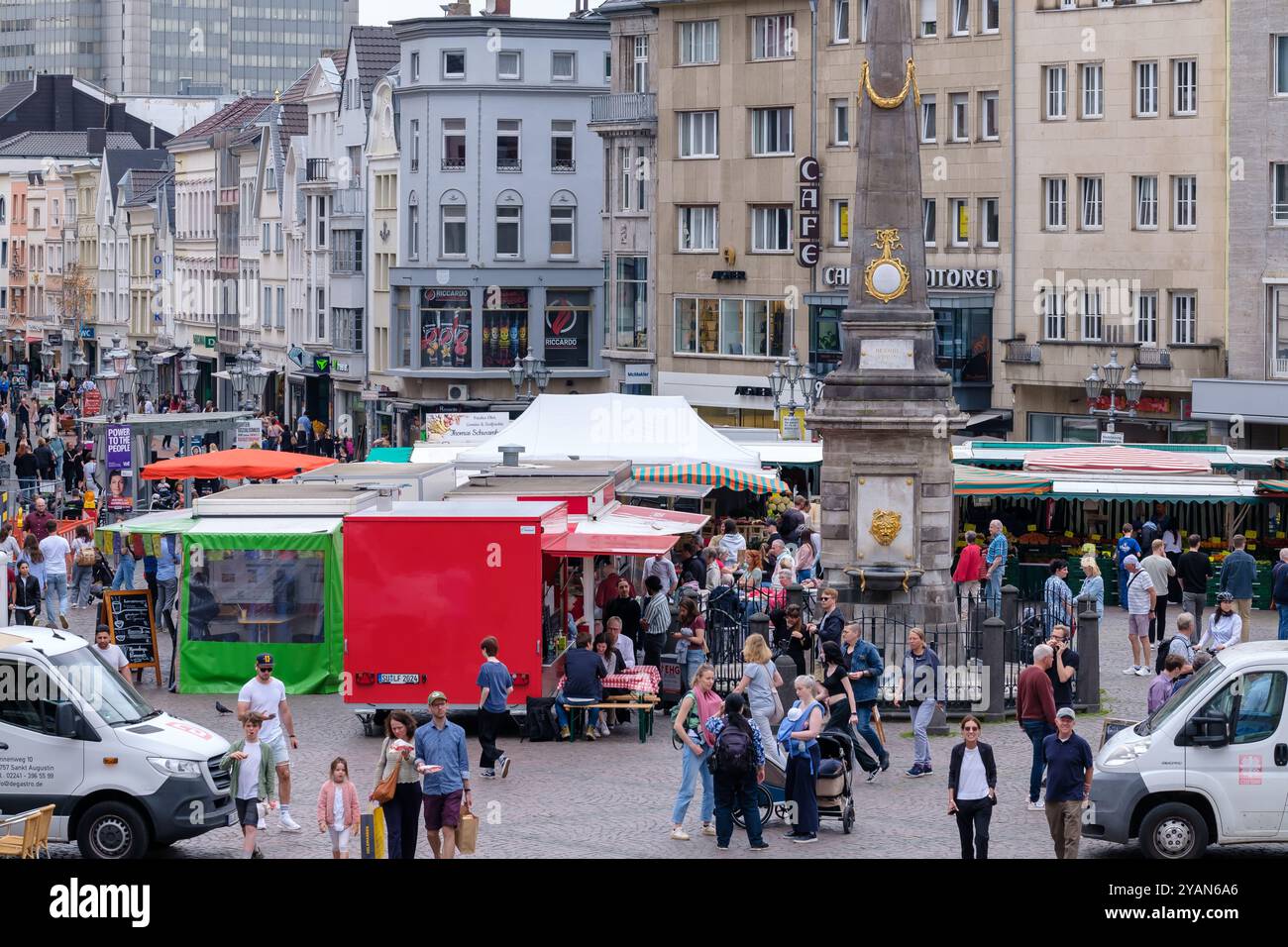 Bonn, Germany - May 21, 2024 : View of the Market square in Bonn ...