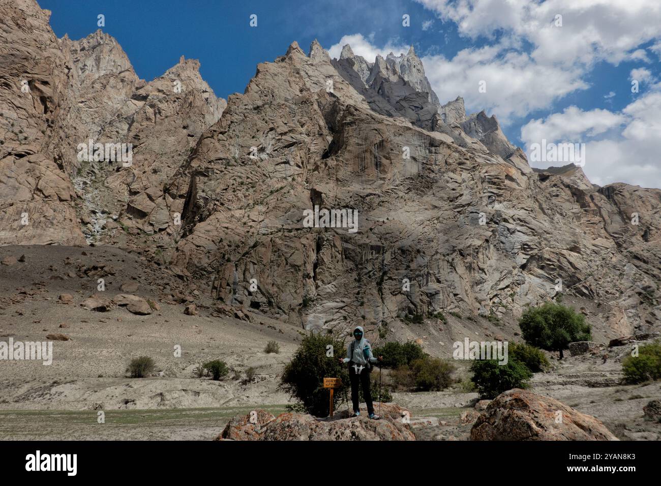 Trekking in the beautiful Nangma Valley (Yosemite of Pakistan), Kanday ...
