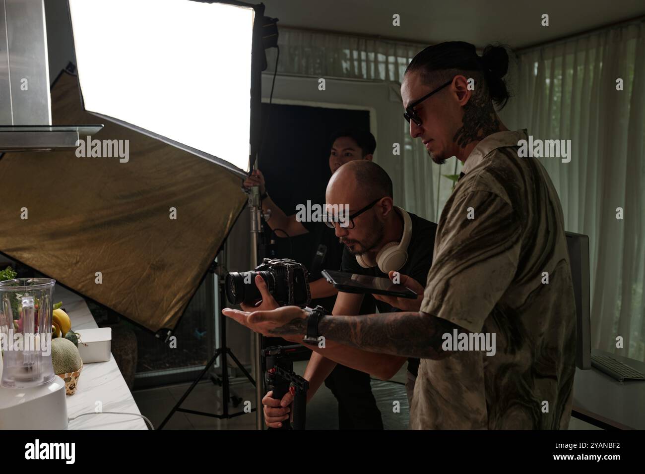 Crew Setting Equipment In Team Stock Photo - Alamy