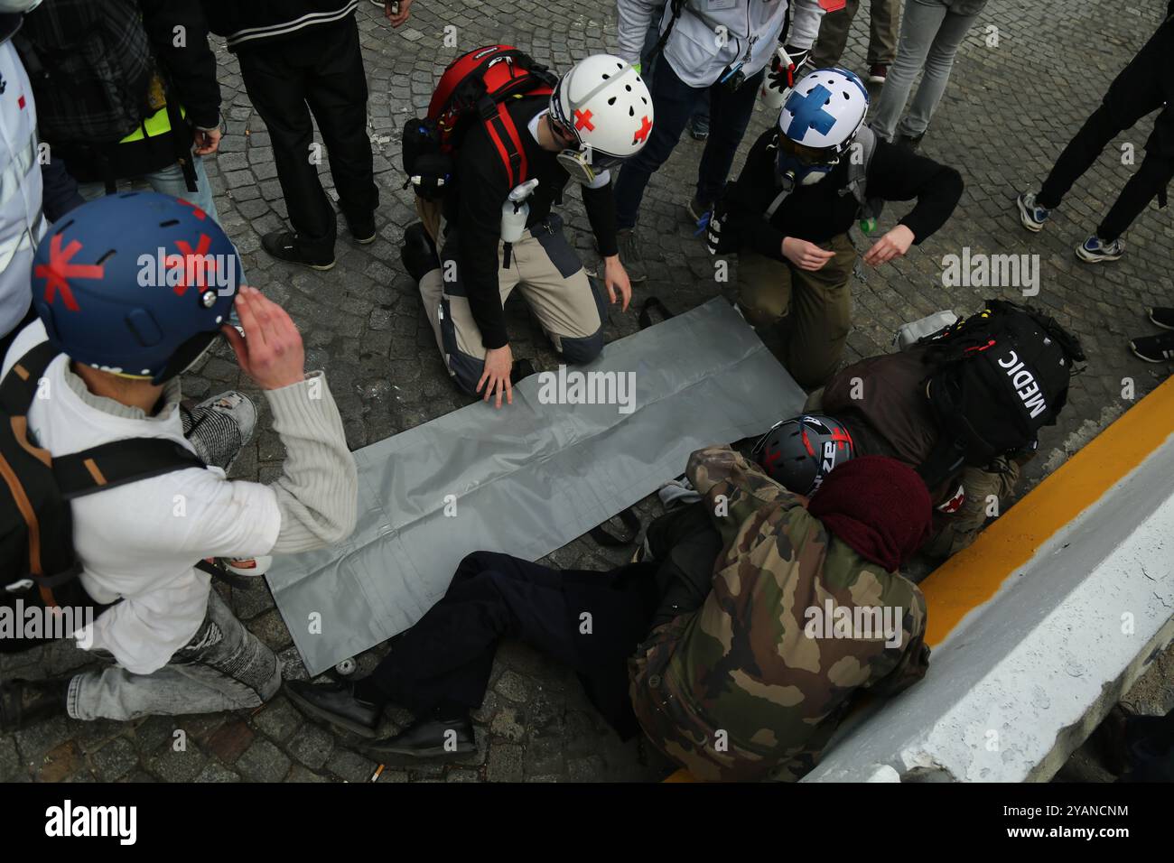 Paris, France, 16th March 2019. Violence erupt in Paris during the 18th ...