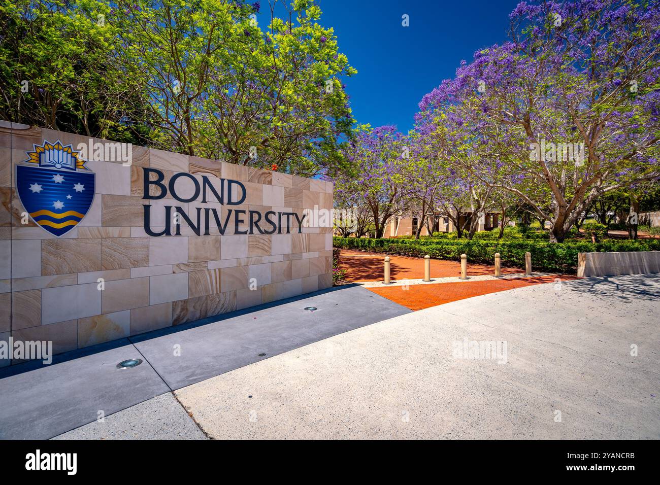 Bond University Logo Bond University FSD