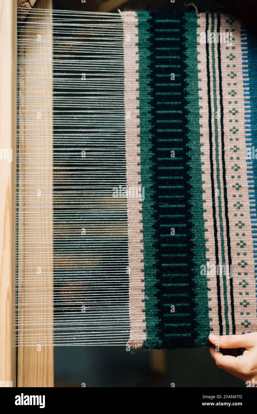 Weaving shuttle hi-res stock photography and images - Alamy