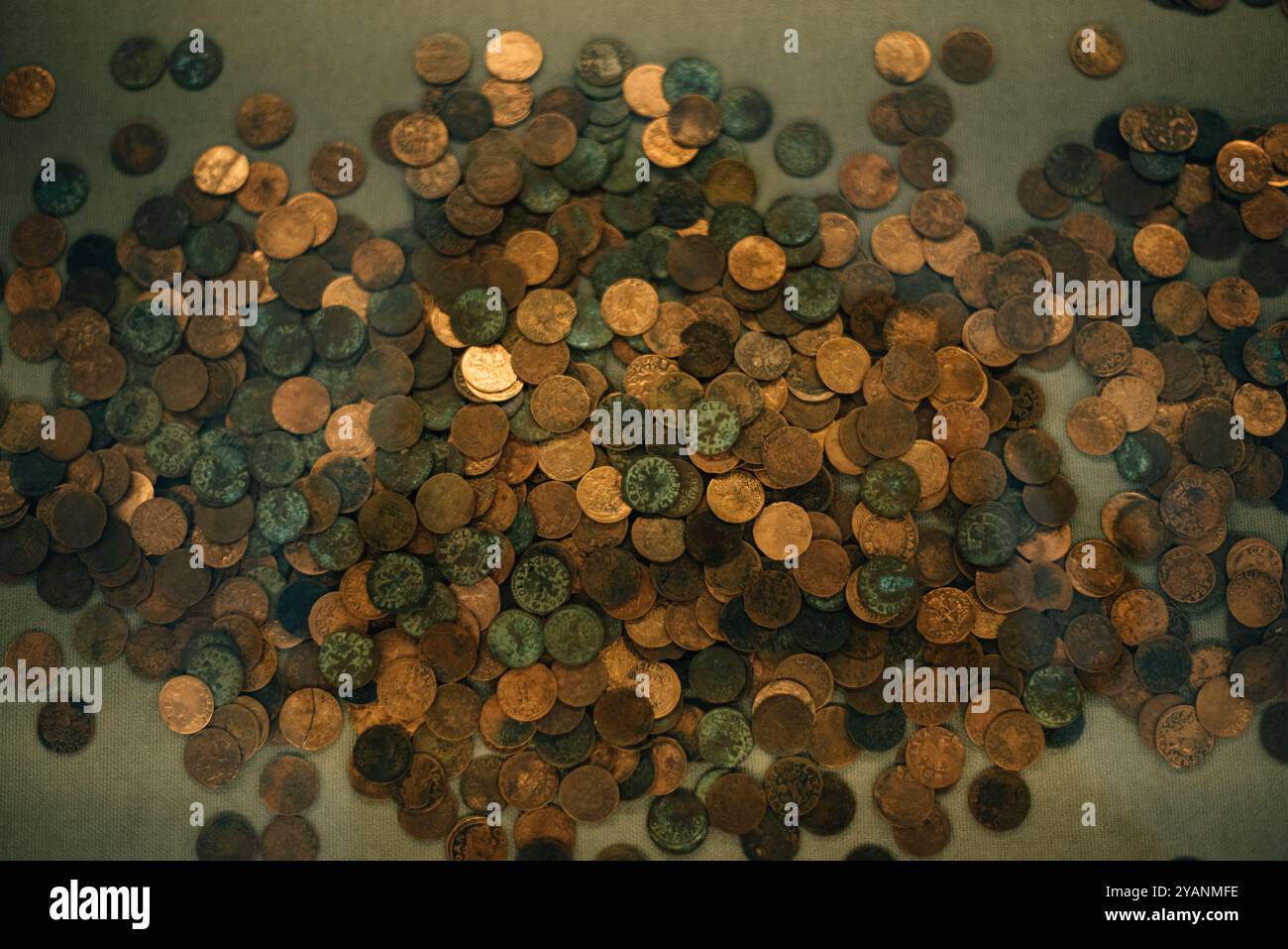 Antique scattered coins hi-res stock photography and images - Alamy
