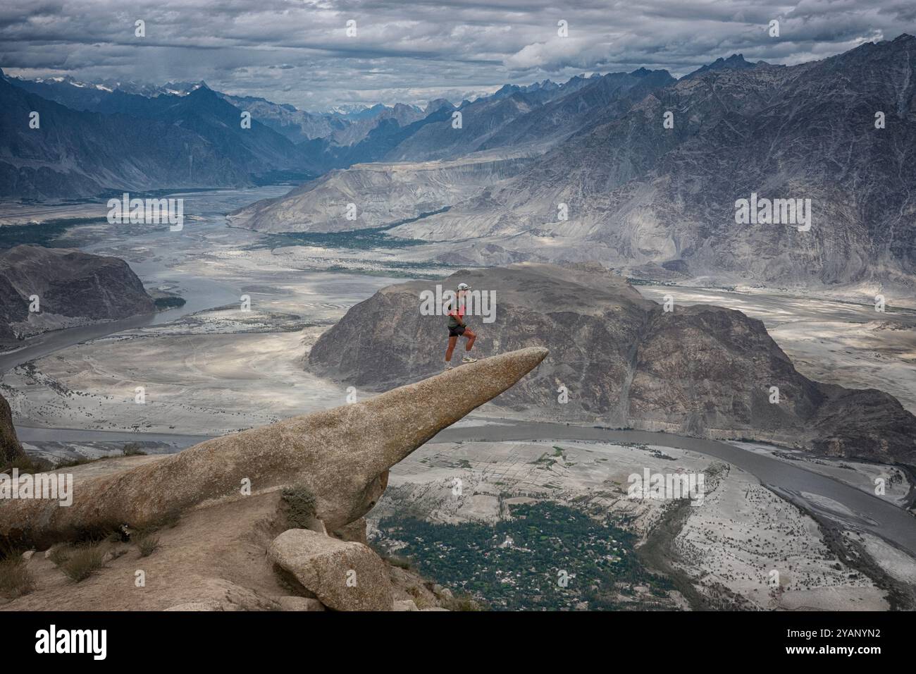 Climbing up amazing Marsur Rock, Hussainabad, Skardu, Baltistan ...
