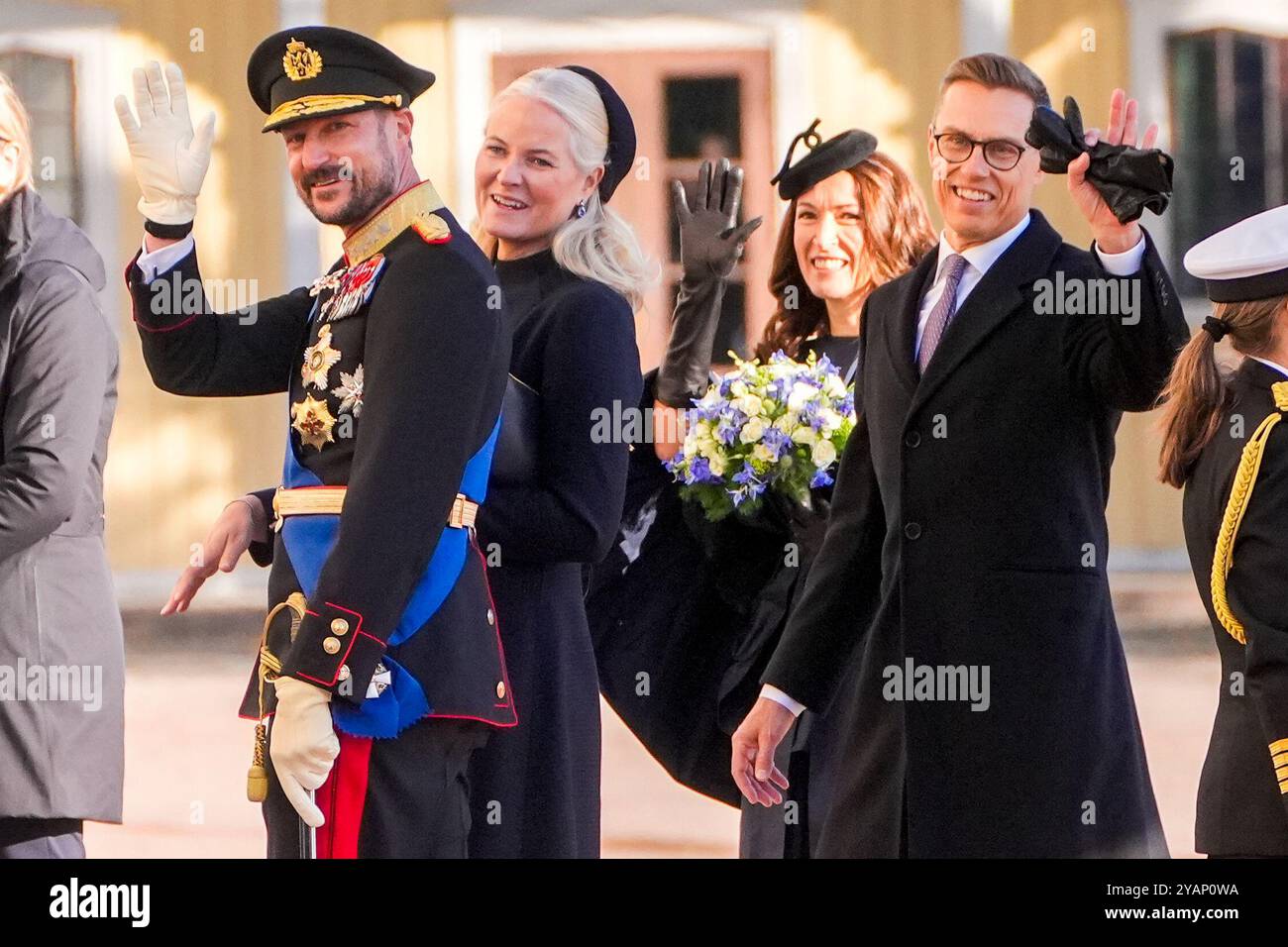 Finnish president Alexander Stubb, right, and his wife Suzanne Innes ...