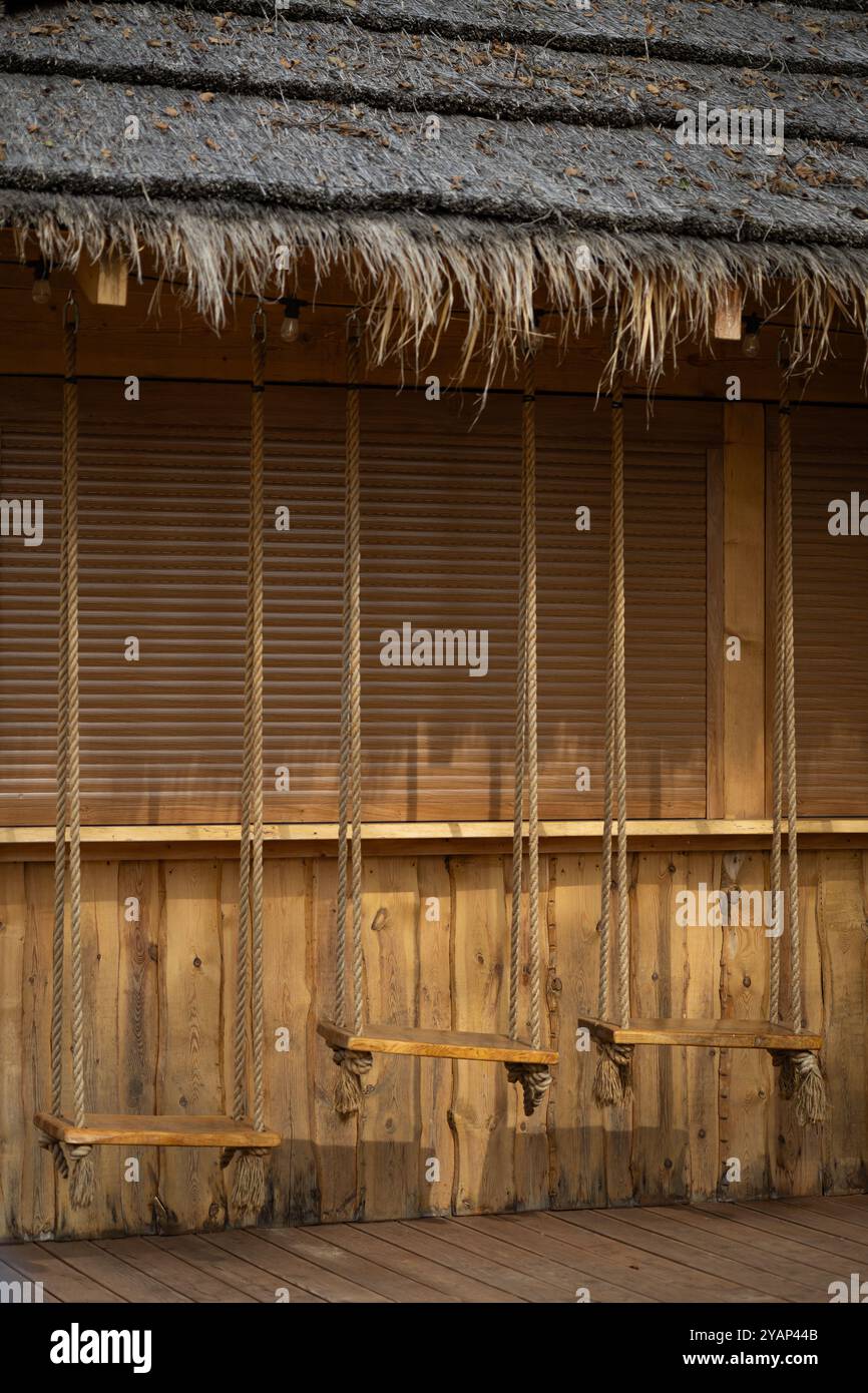 Rustic structure thatched roof hi-res stock photography and images - Alamy