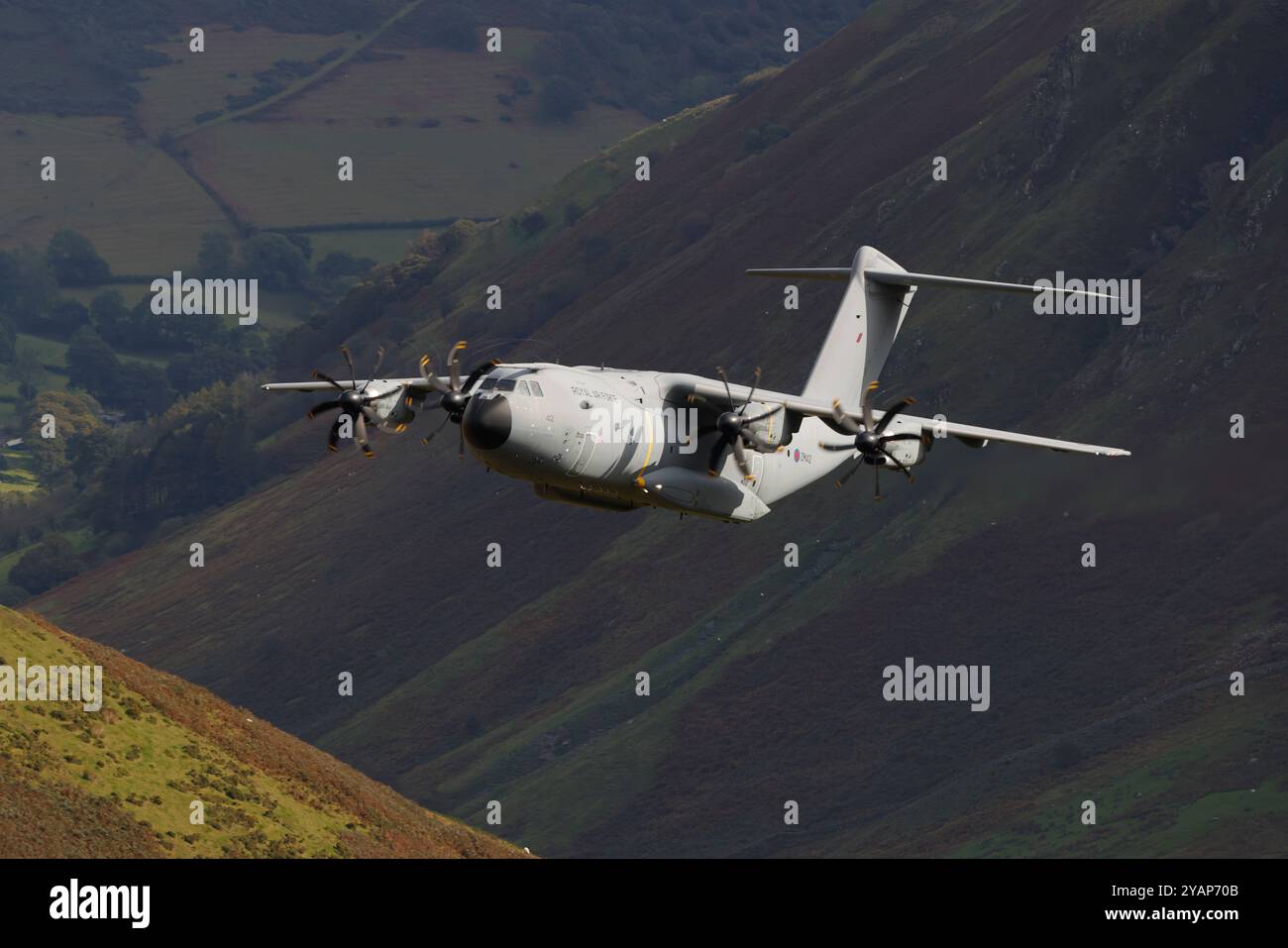 ZM412 Airbus A400M Atlas C1 The primary RAF transport aircraft ...