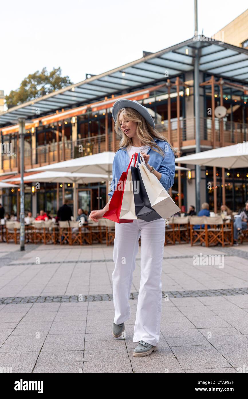 Business lady walks around the mall hi-res stock photography and images ...