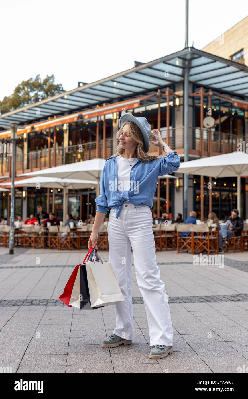 Business lady walks around the mall hi-res stock photography and images ...