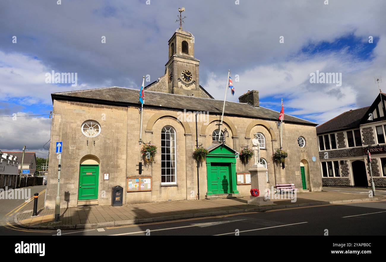 Welsh town of cowbridge hi-res stock photography and images - Alamy