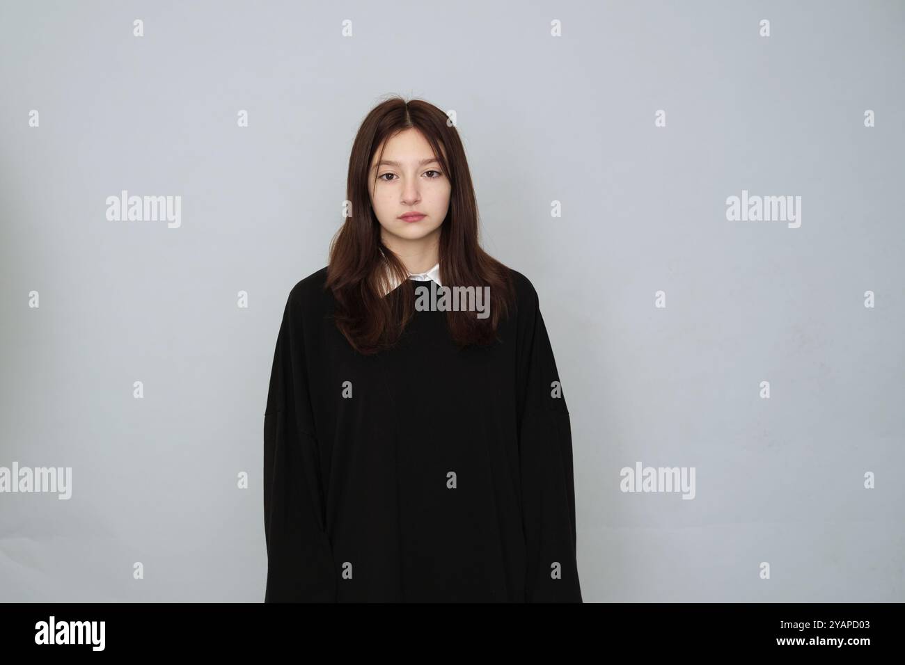 Woman neutral face expression hi-res stock photography and images - Alamy