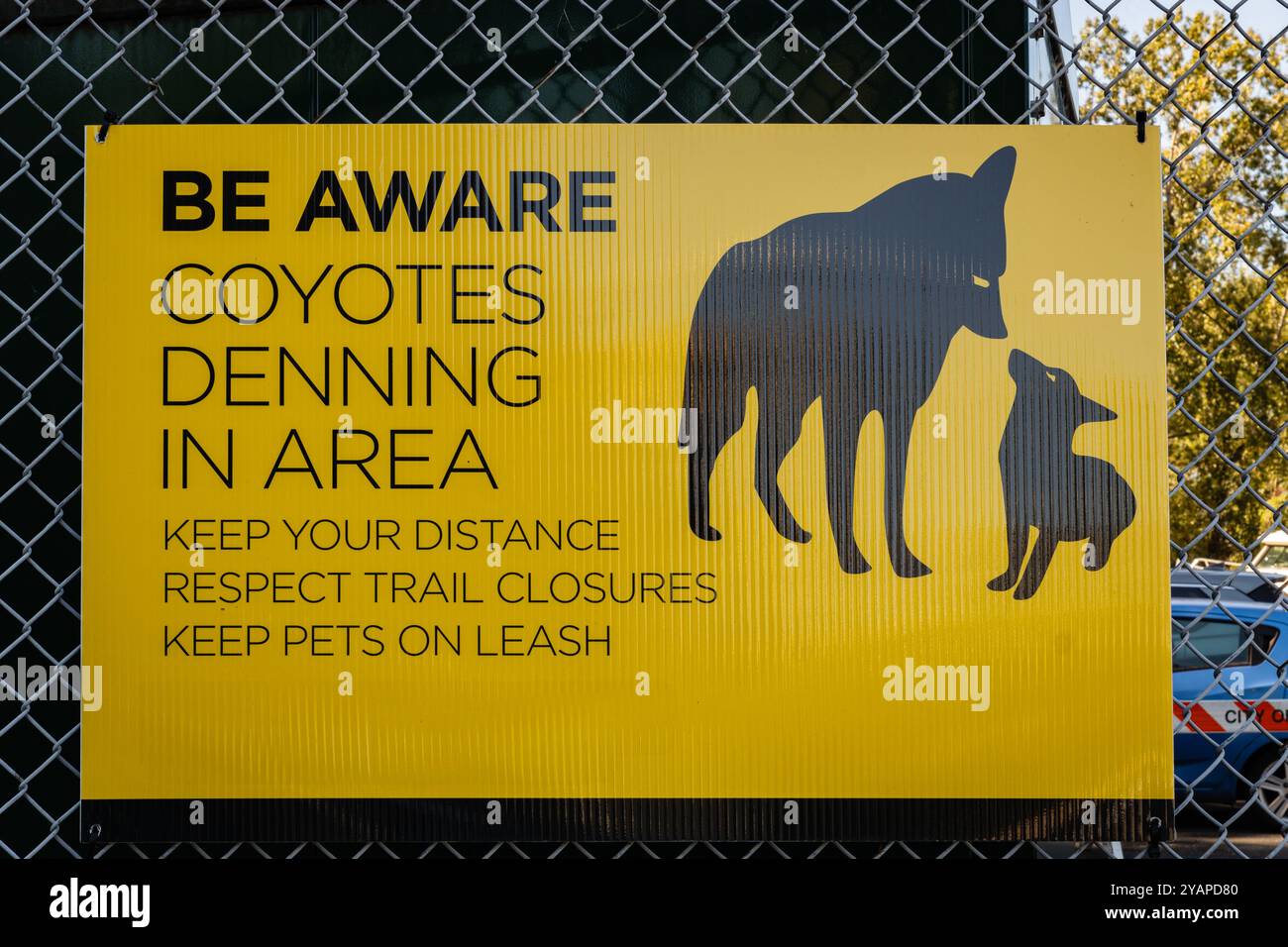Coyote sign hi-res stock photography and images - Alamy