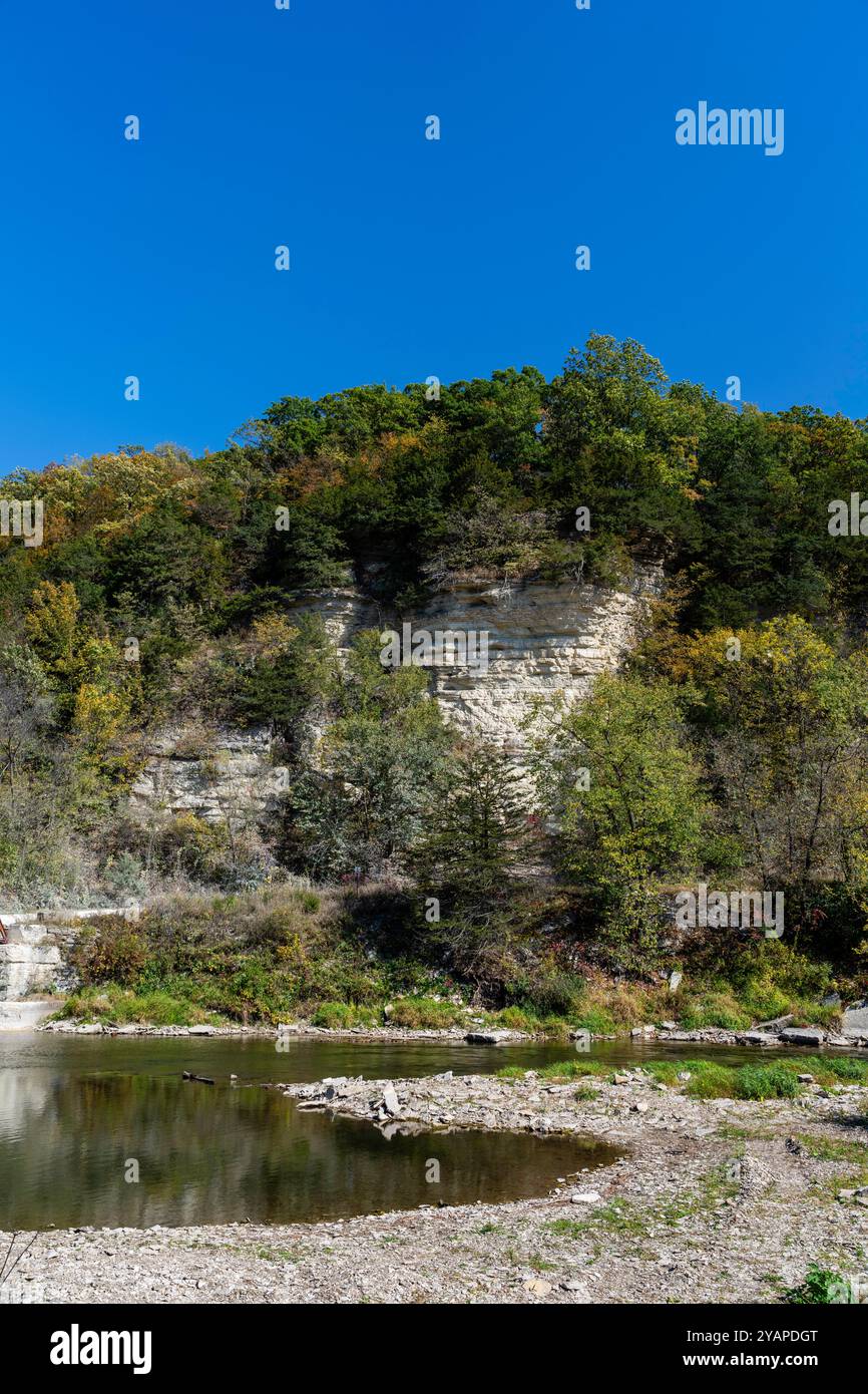 Photograph of the bluffs/palisades of the Upper Iowa River near ...