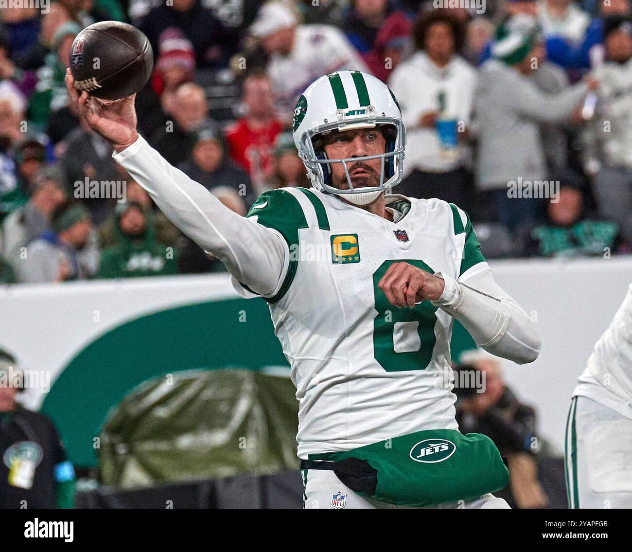 New York Jets quarterback Aaron Rodgers (8) during a NFL game against ...
