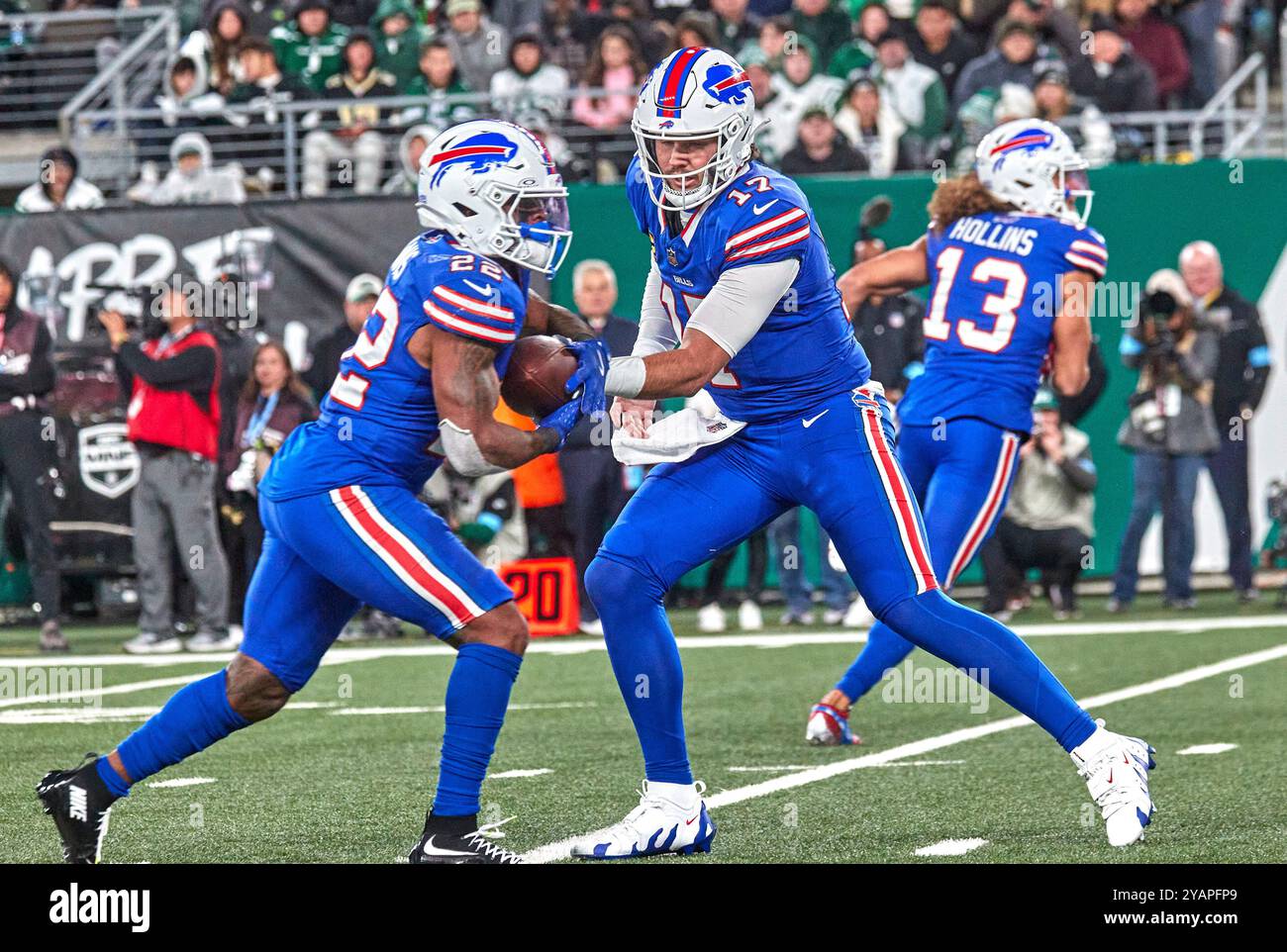 Ray davis bills hi-res stock photography and images - Alamy