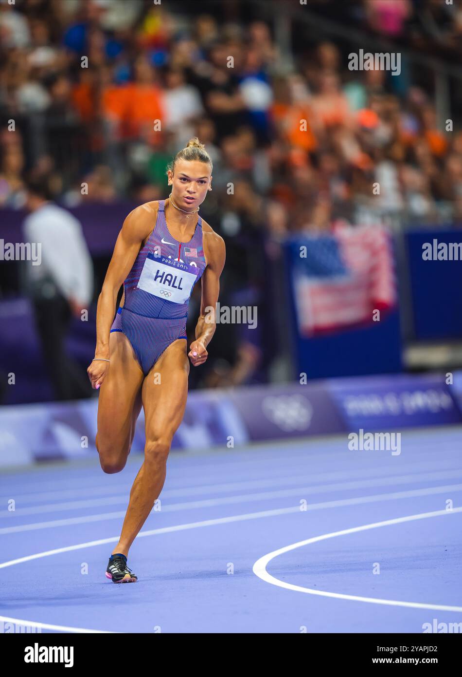 Anna Hall participating in the 200 meters at the Paris 2024 Olympic ...