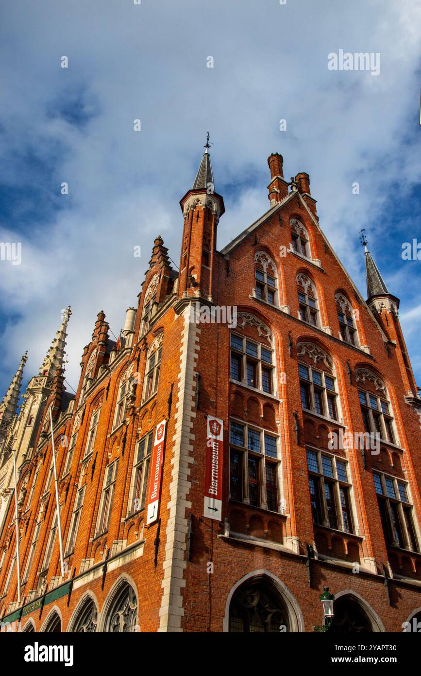 Neo gothic dormer window hi-res stock photography and images - Alamy