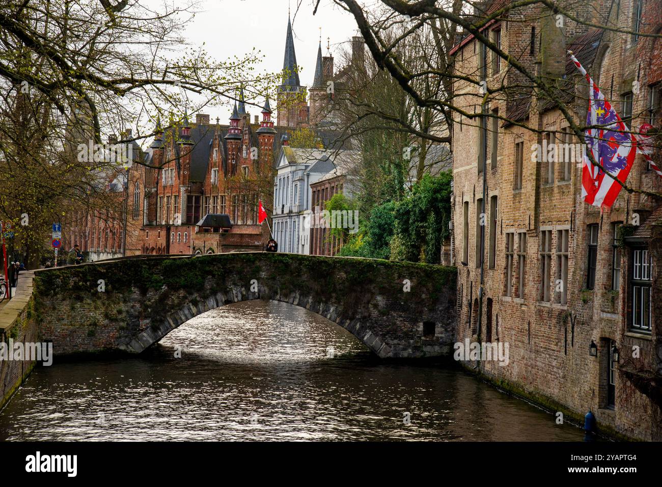 Gothic archivolt arches hi-res stock photography and images - Alamy
