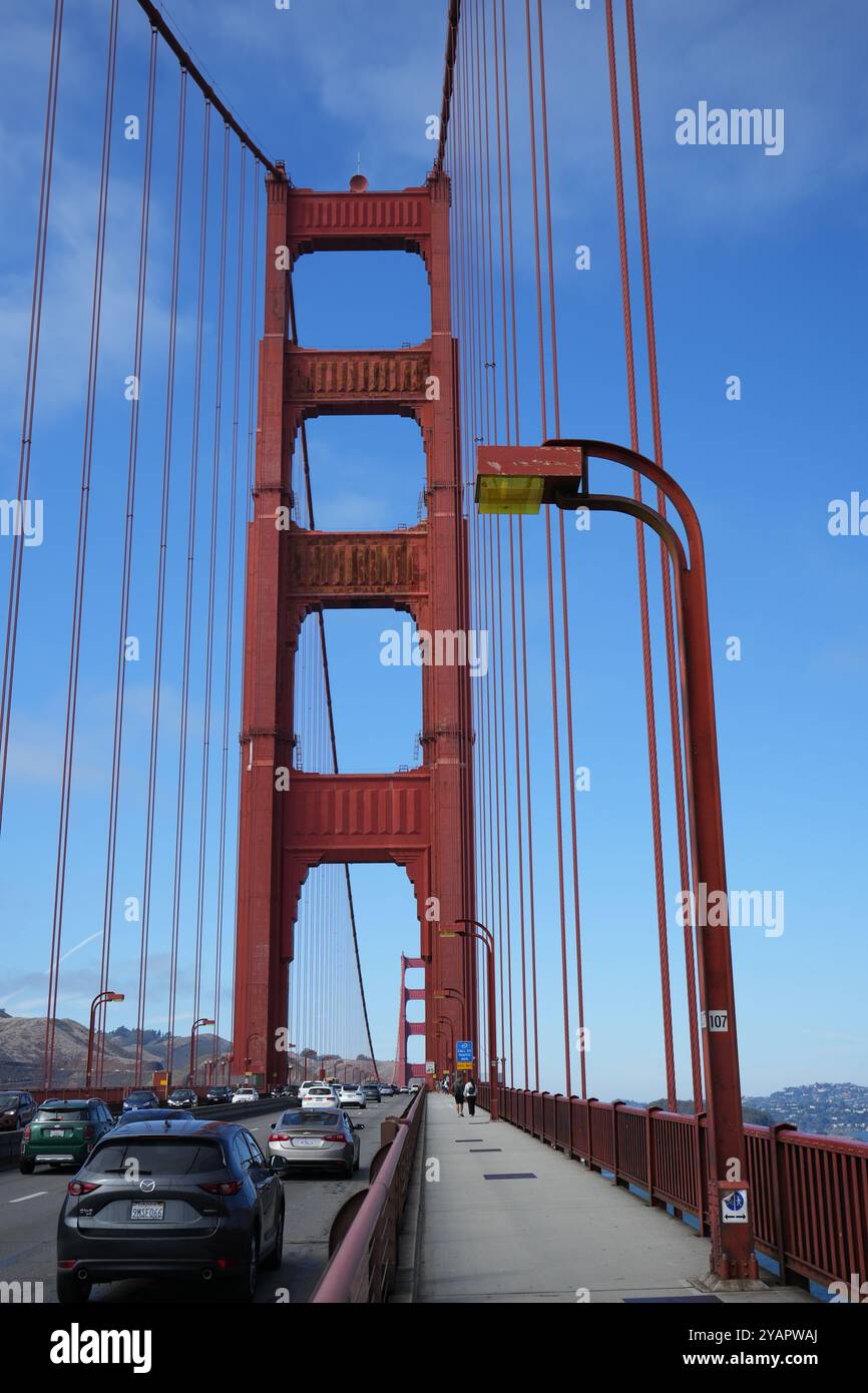 The support tower and suspension cables on The Golden Gate Bridge Stock ...
