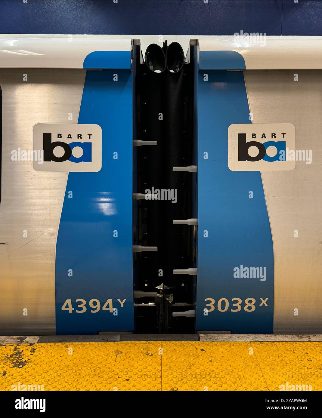 The connection between two BART railway carriages 4394 and 3038 Stock ...