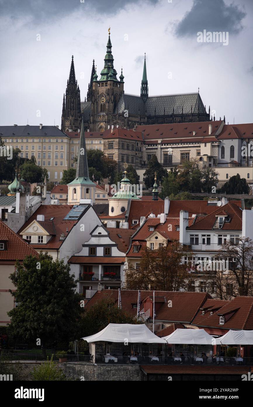 Prague kings palace castle hi-res stock photography and images - Alamy