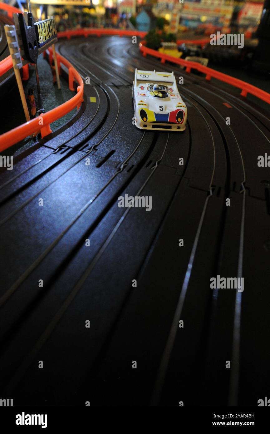 1 64 scale racing hi-res stock photography and images - Alamy