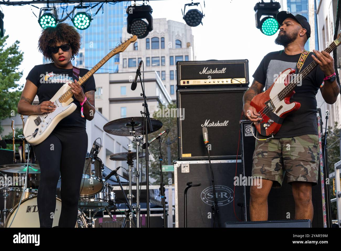 Seattle, USA. 25 Aug, 2024. The Blacktones perform at the Hometeam free Westlake show Stock ...